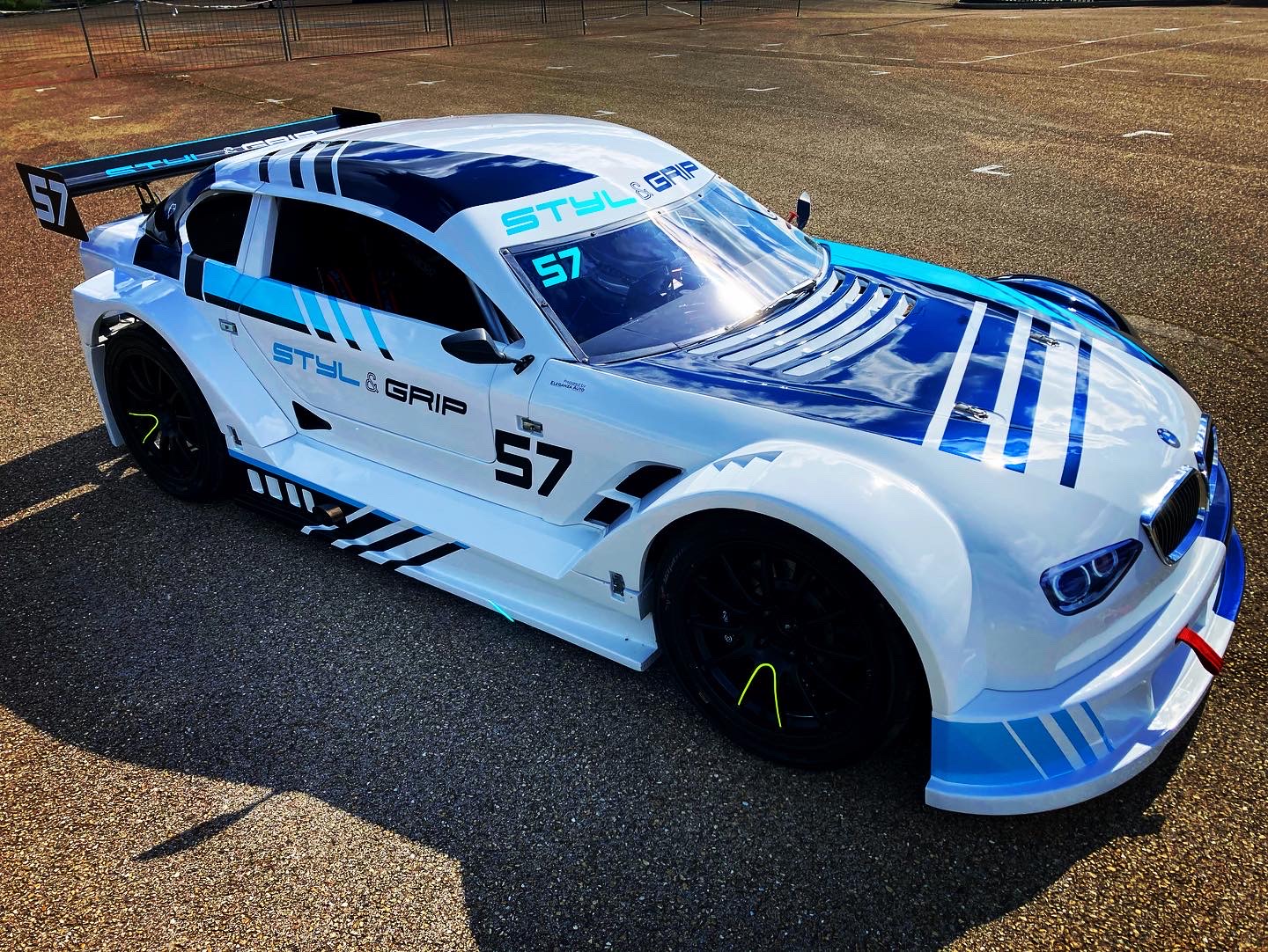 Pilotage Mitjet 2L ! – Styl and grip – Stage de pilotage Mitjet ...